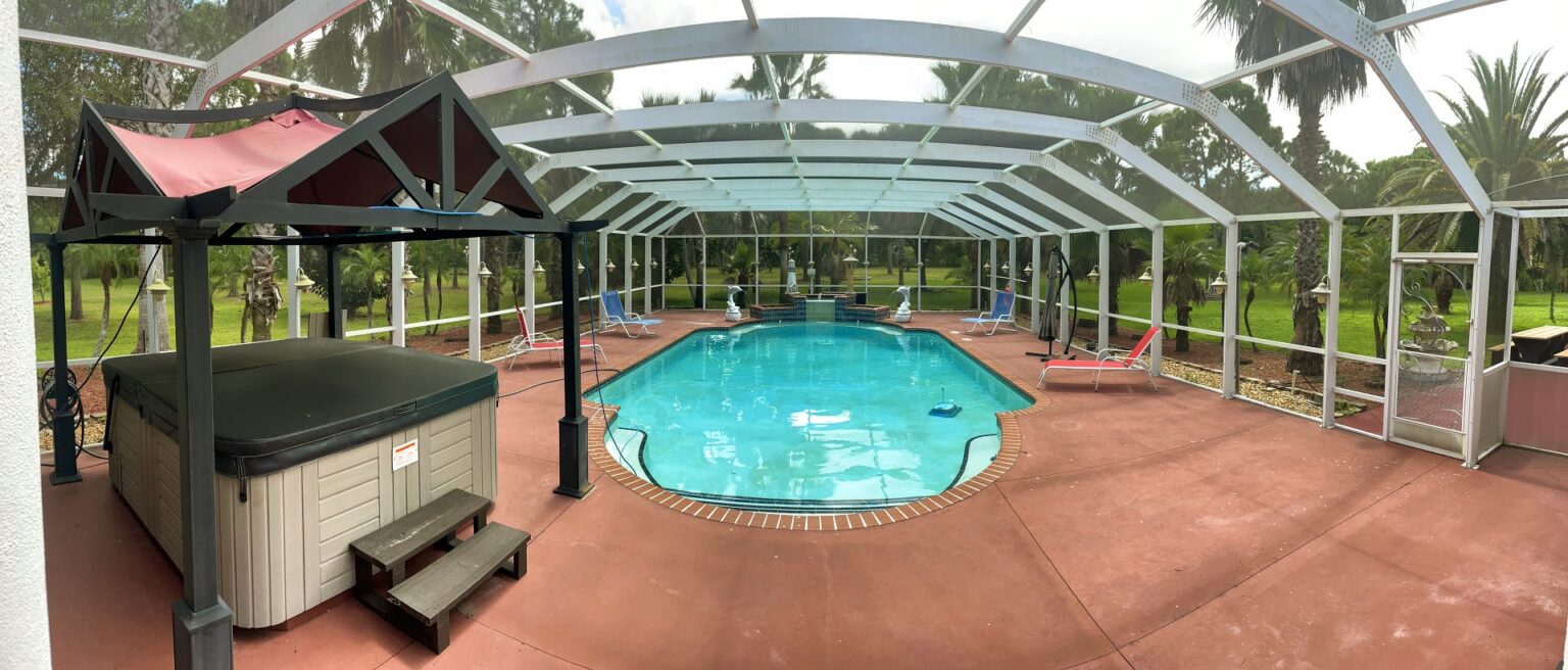 Pool – 925 Stoner Road Englewood Florida