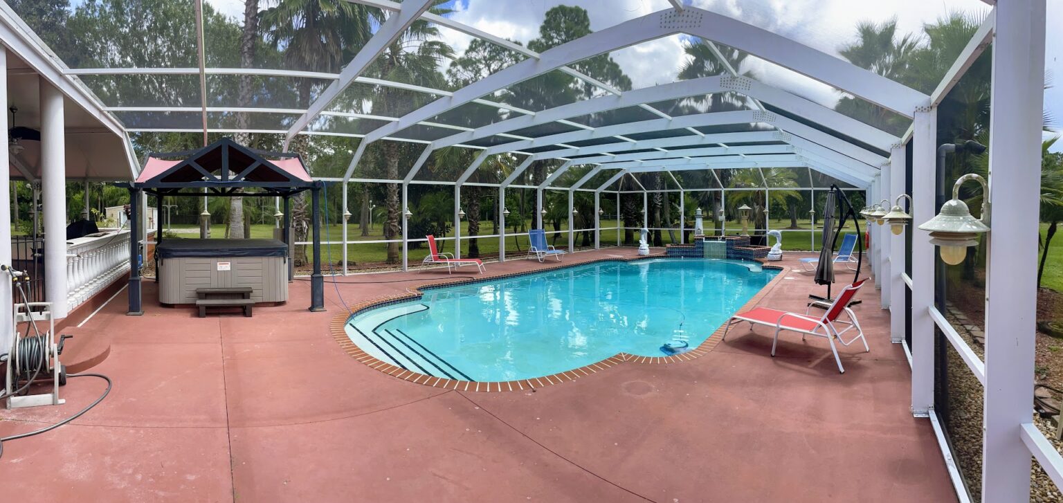 Pool – 925 Stoner Road Englewood Florida